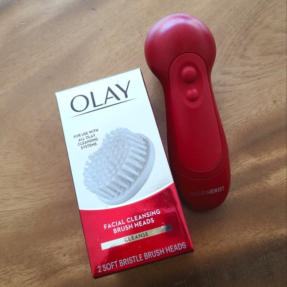 OLAY | Skincare | Olay Regenerist Red Facial Cleansing Brush Heads New ...